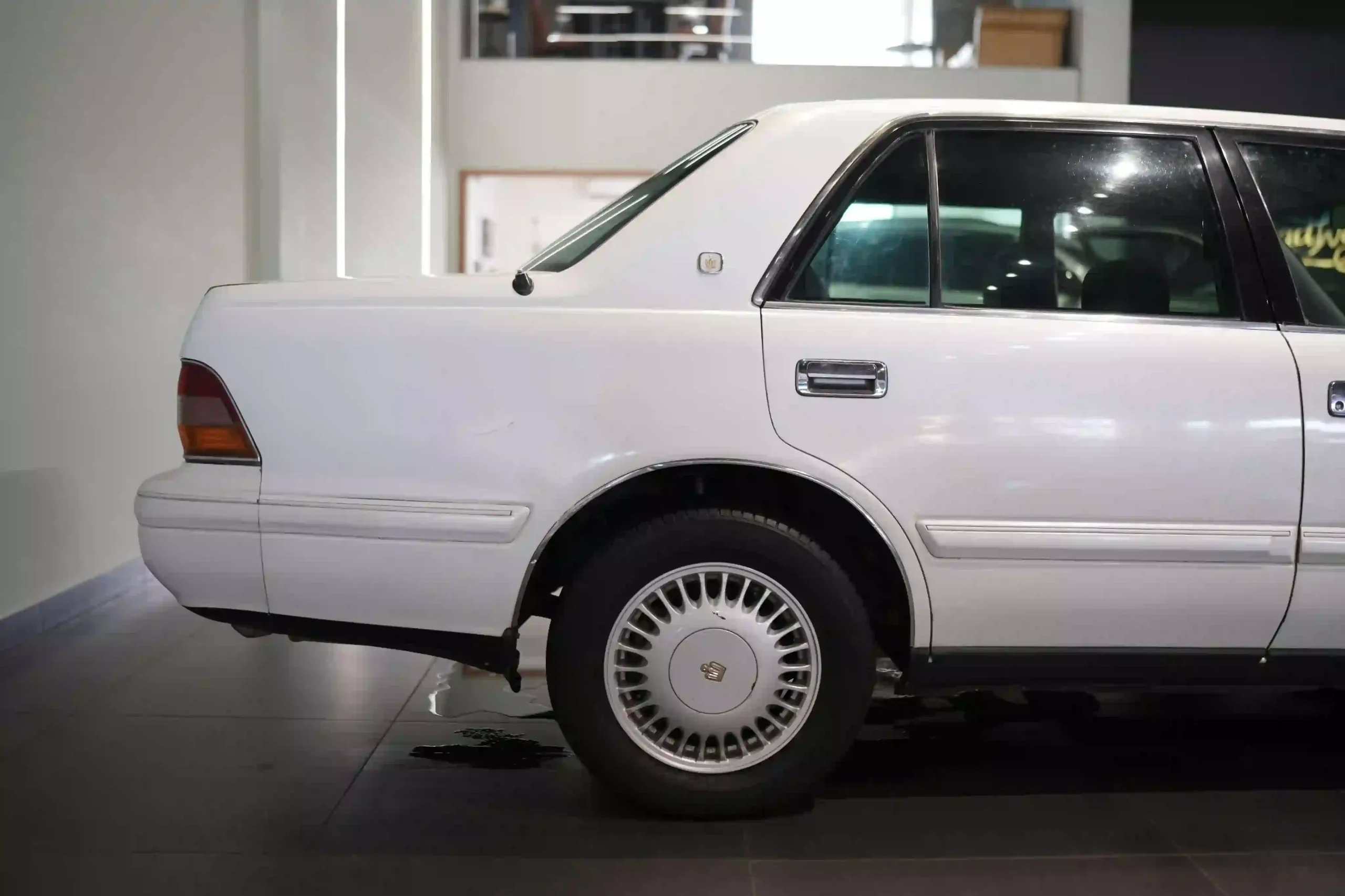 Buy Vintage Used Toyota Crown Cars in Kerala | Roadway Cars